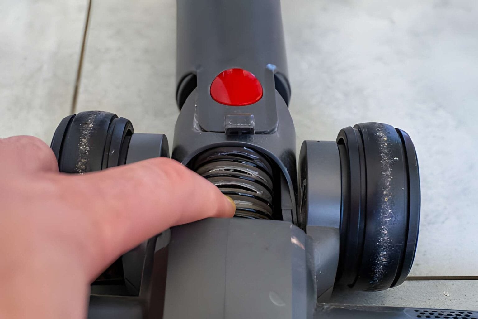 How to Fix Vacuum Cleaner Belt: Quick & Easy Step-by-Step Guide » We ...